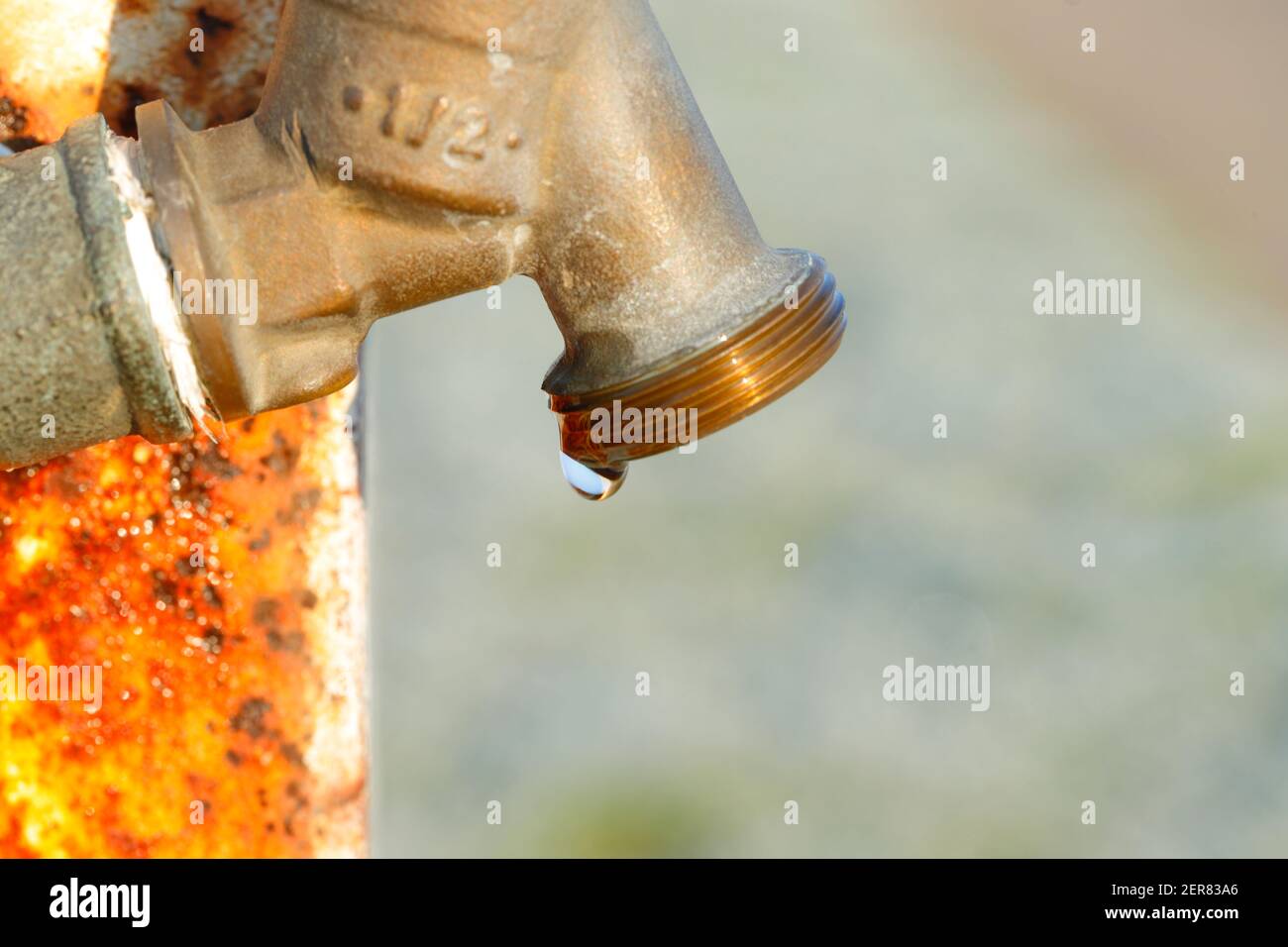 Outdoor water tap hi-res stock photography and images - Alamy