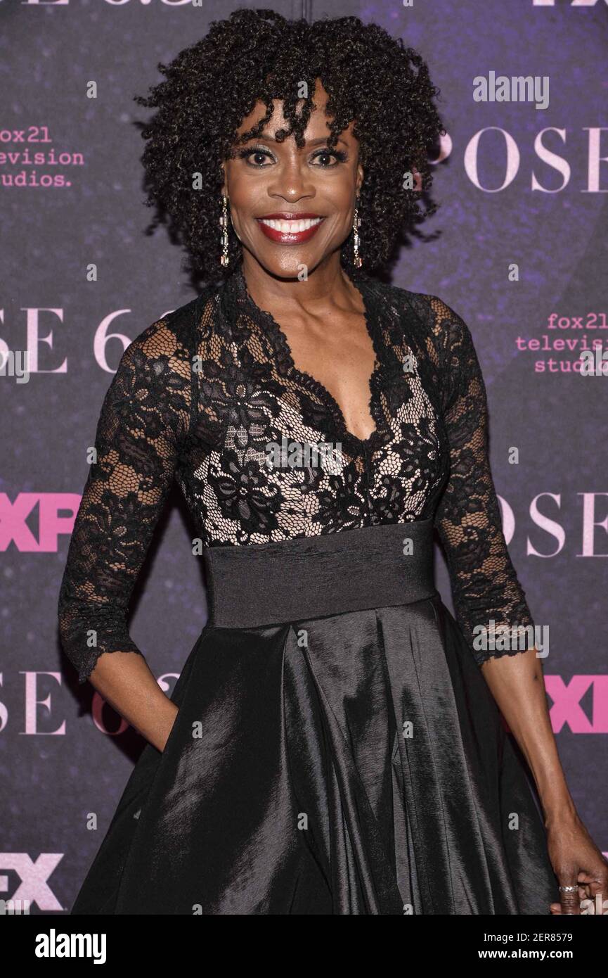 NEW YORK CITY - MAY 17: Charlayne Woodard attends the Red Carpet for ...