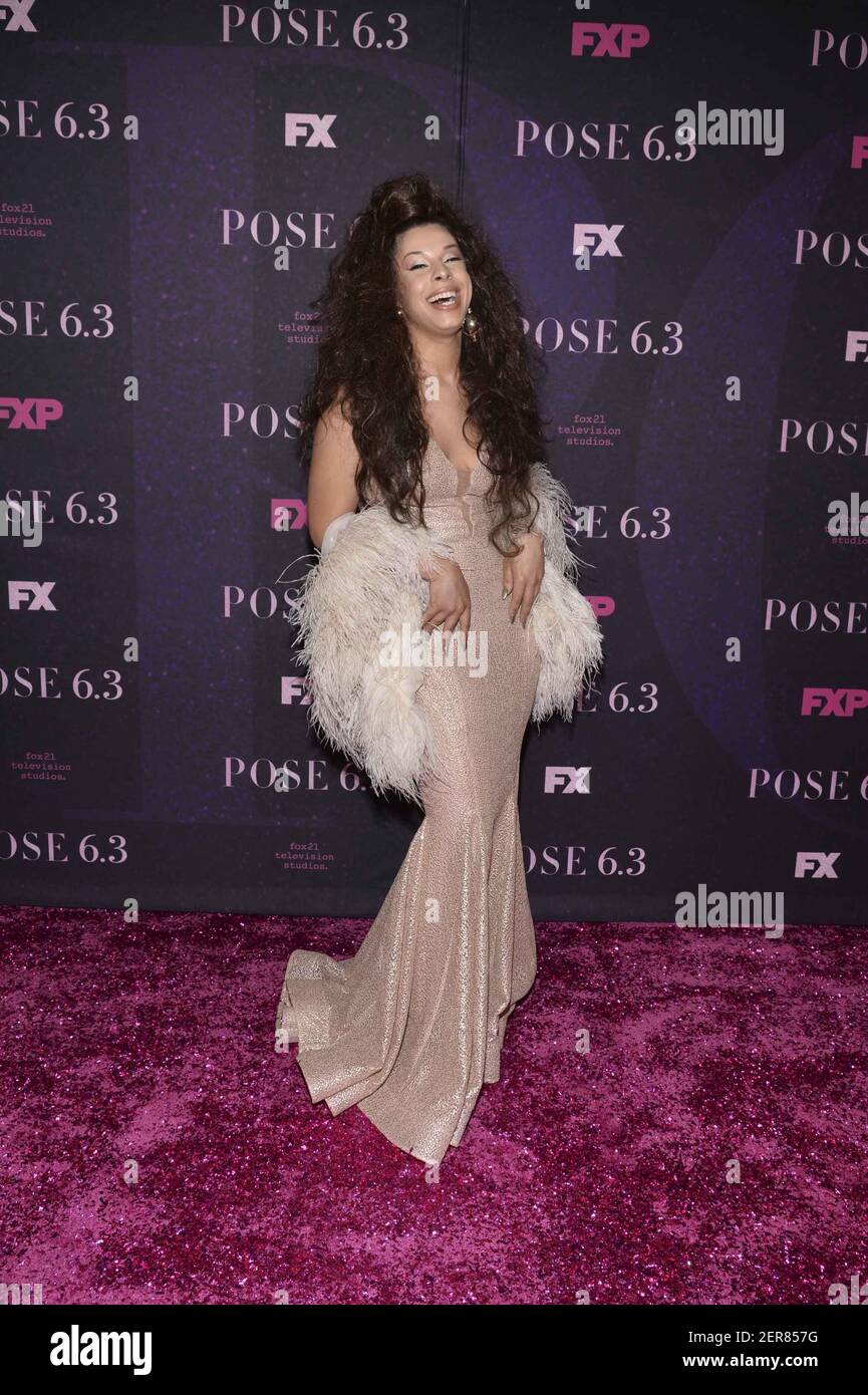 NEW YORK CITY - MAY 17: Hailie Sahar attends the Red Carpet for the ...
