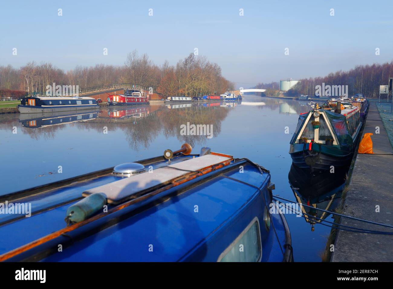 Lemonroyd waterside and marina hi-res stock photography and images - Alamy