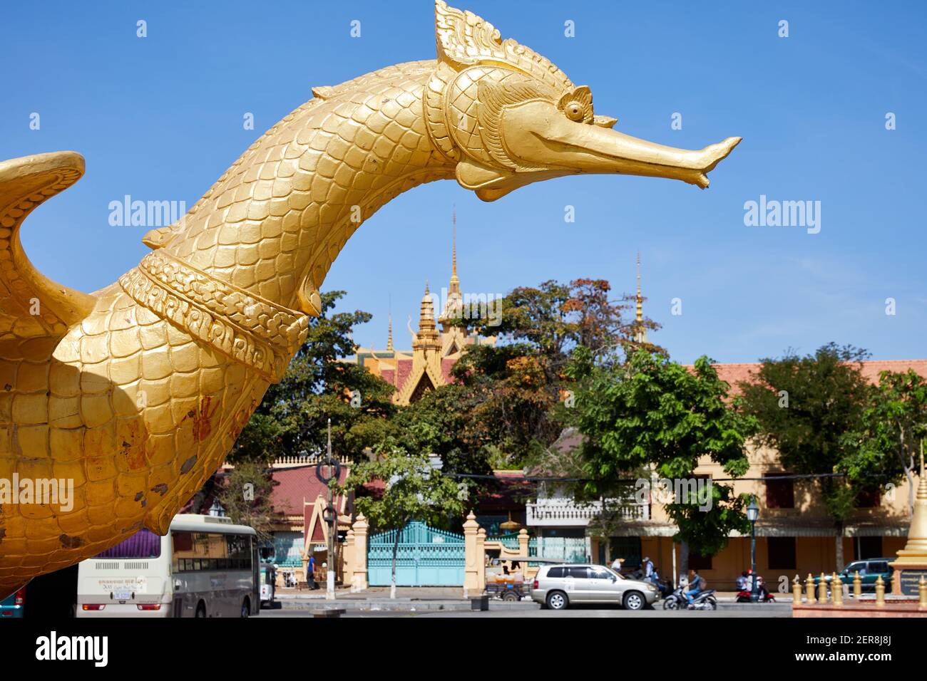 The Golden Bird statue in Wat Botum Park, Phnom Penh, Cambodia Stock ...
