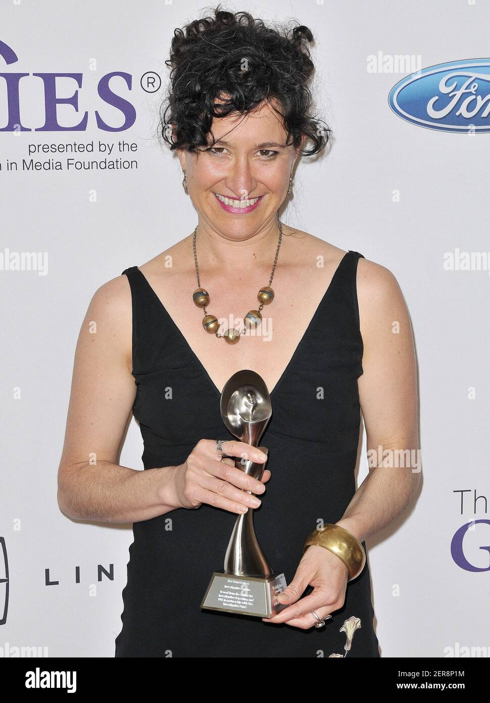 Jennifer Block arrives at the 43rd Annual Gracie Awards Gala held at ...