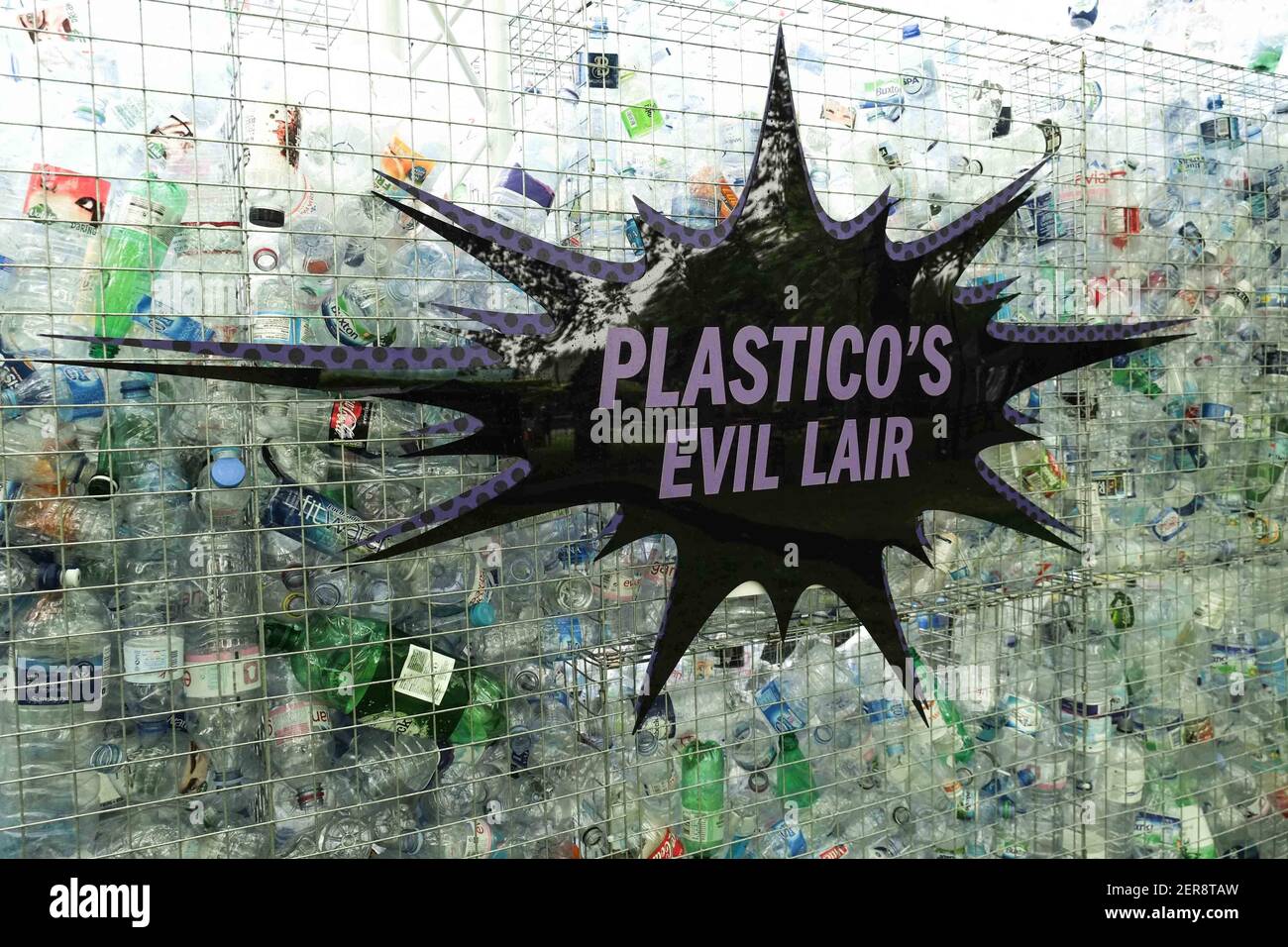 Art installation highlighting the perils of single use plastic ...