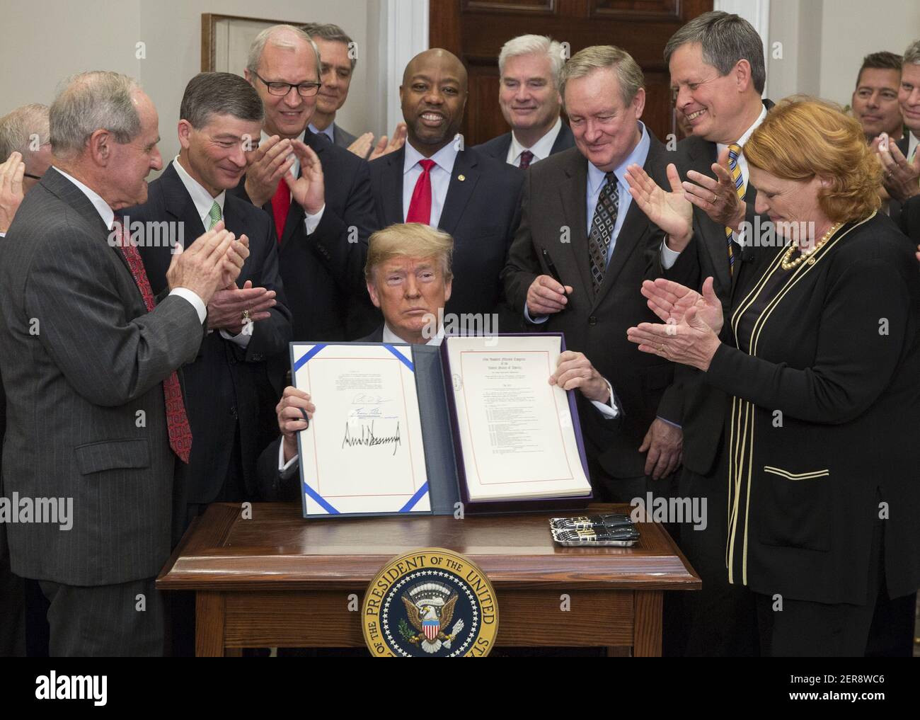 Presidential protection act hi-res stock photography and images - Alamy