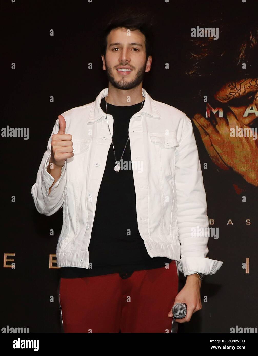 Sebastian Yatra Colombian Singer conference at Universal Music Studios ...