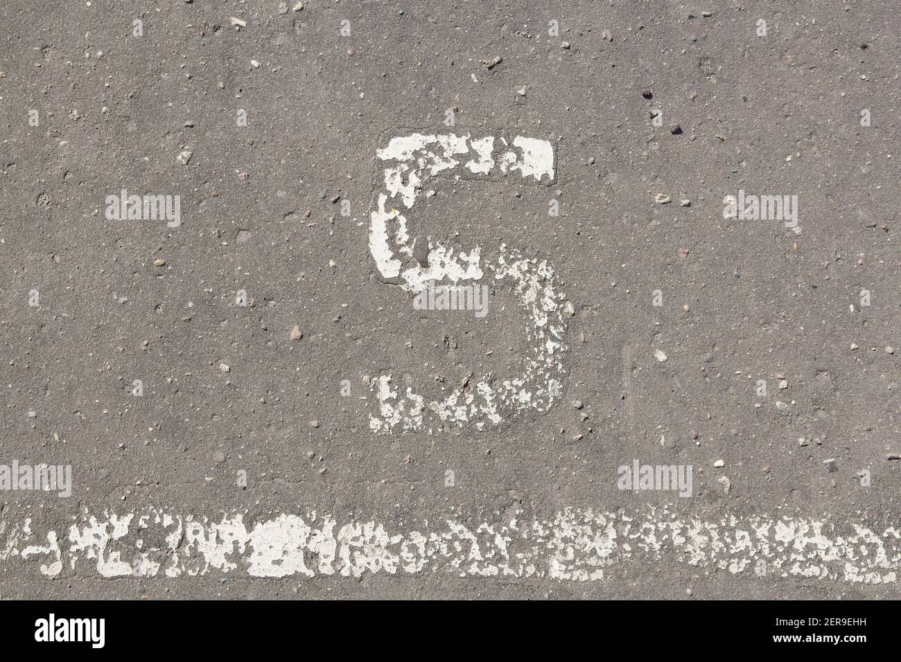 Number 5 track hi-res stock photography and images - Alamy