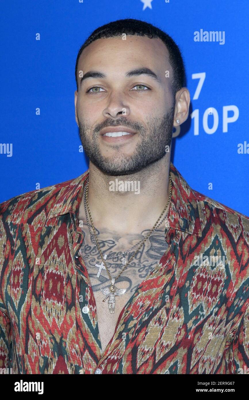LOS ANGELES - MAY 31: Don Benjamin at the "American Woman" Premiere ...