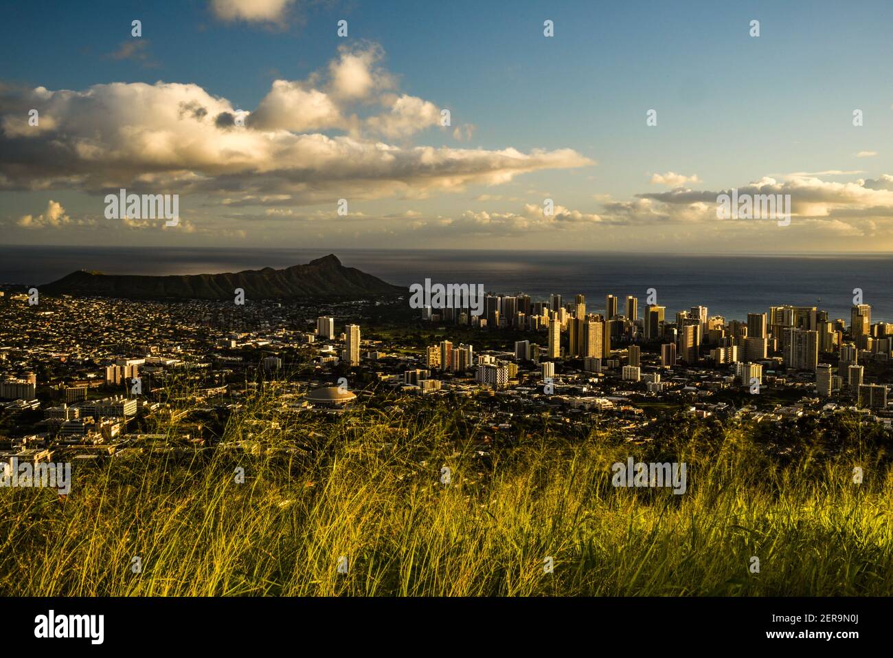 Hawaii oahu honolulu high rises diamond head in hi-res stock ...