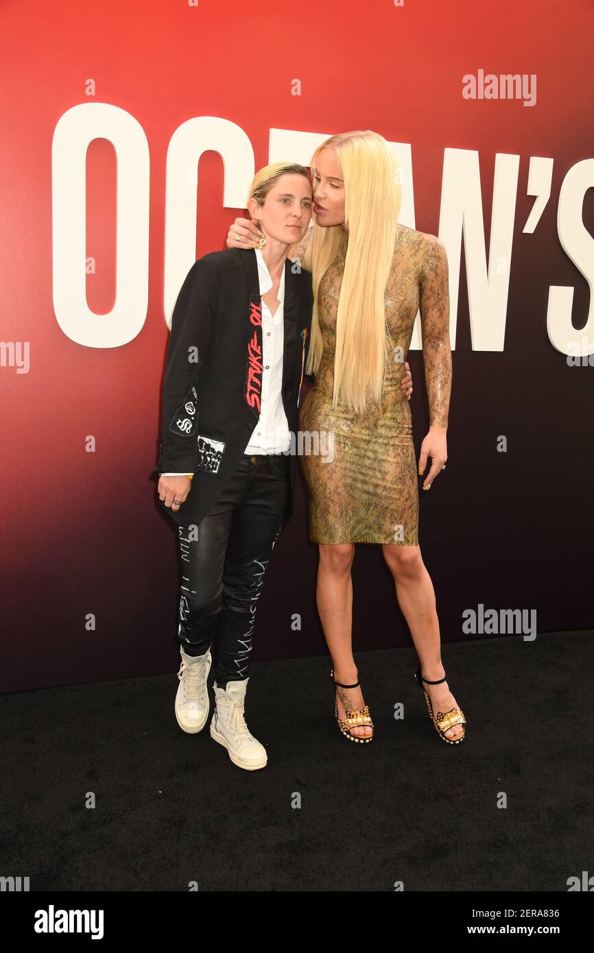 Nats Getty, Gigi Gorgeous arrives to the OCEANS 8 New York Premiere ...