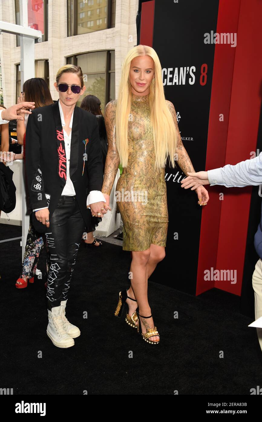 Nats Getty, Gigi Gorgeous arrives to the OCEANS 8 New York Premiere ...