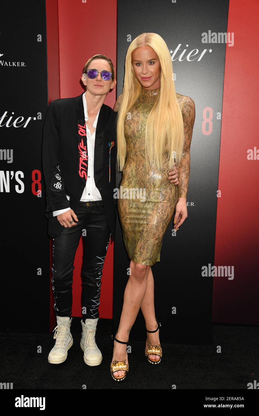 Nats Getty, Gigi Gorgeous arrives to the OCEANS 8 New York Premiere ...