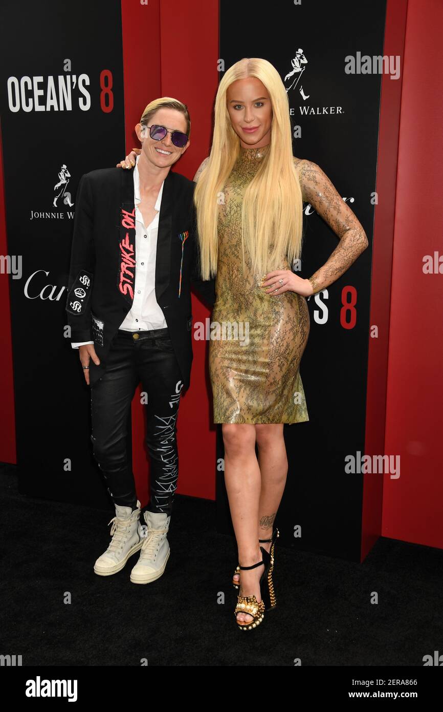 Nats Getty, Gigi Gorgeous arrives to the OCEANS 8 New York Premiere ...