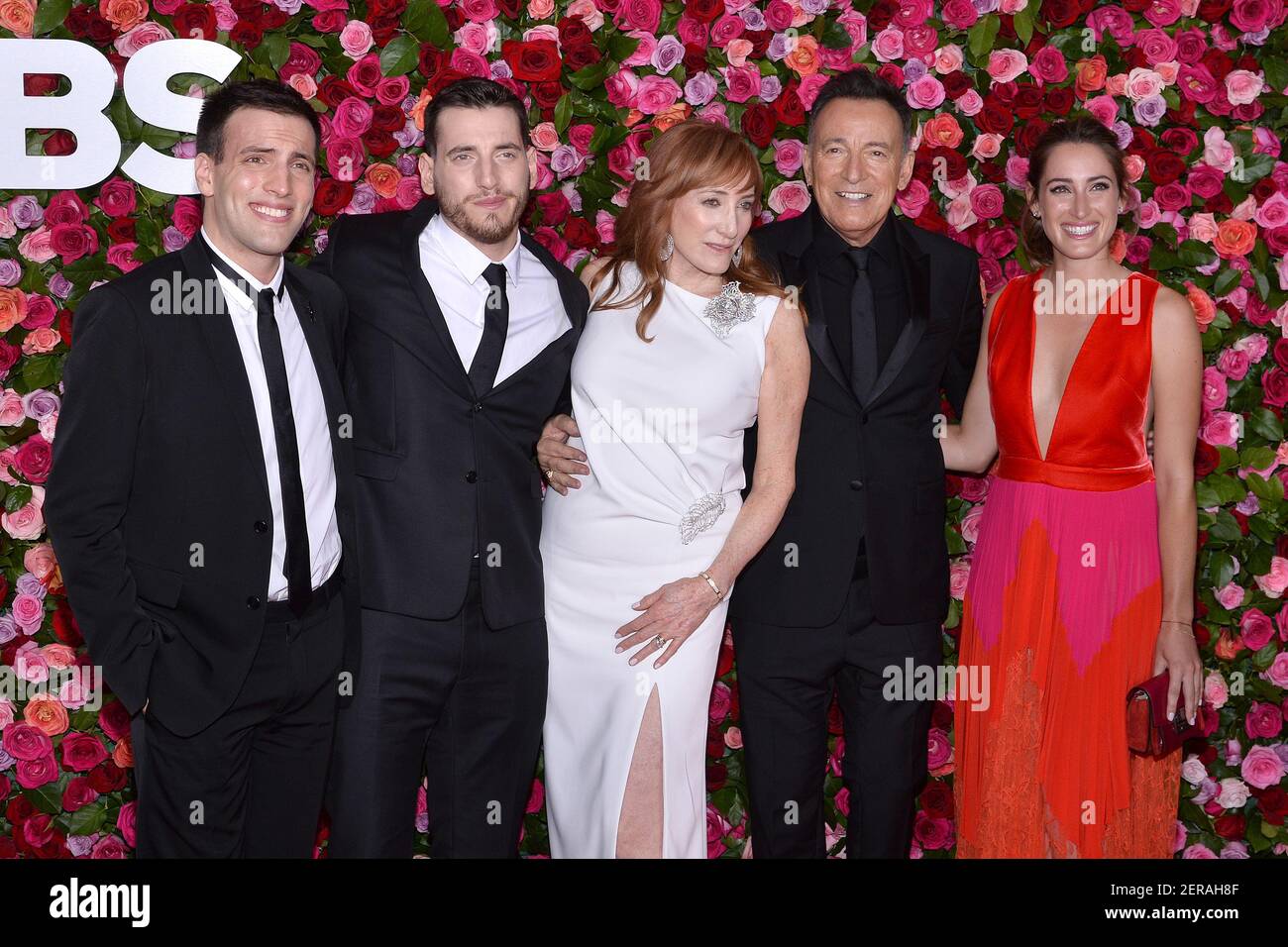 (L-R) Evan Springsteen, Bruce Springsteen, Patti Scialfa, Sam ...