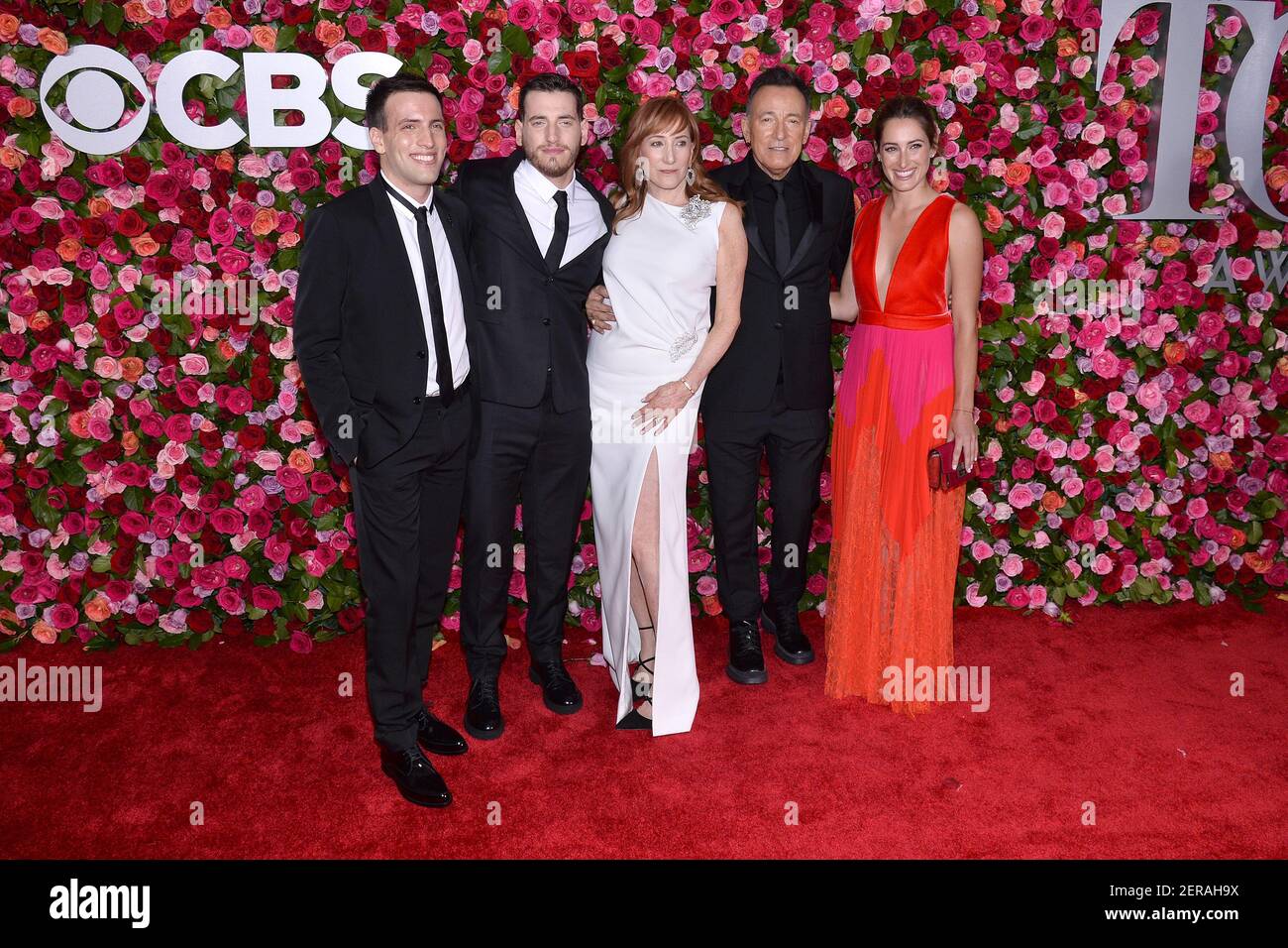 (L-R) Evan Springsteen, Bruce Springsteen, Patti Scialfa, Sam ...