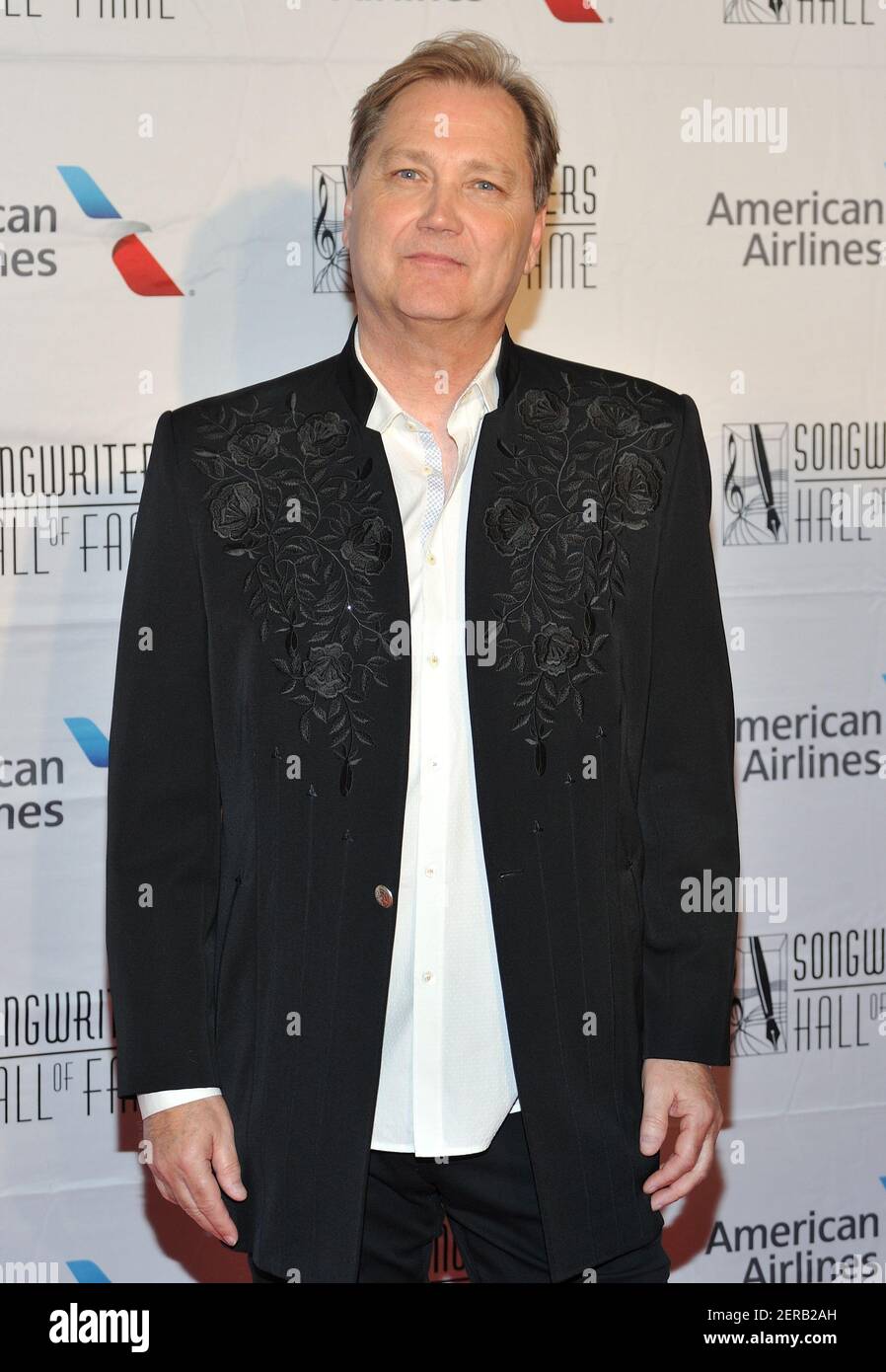 Singer-songwriter Steve Wariner attends the Songwriters Hall of Fame ...