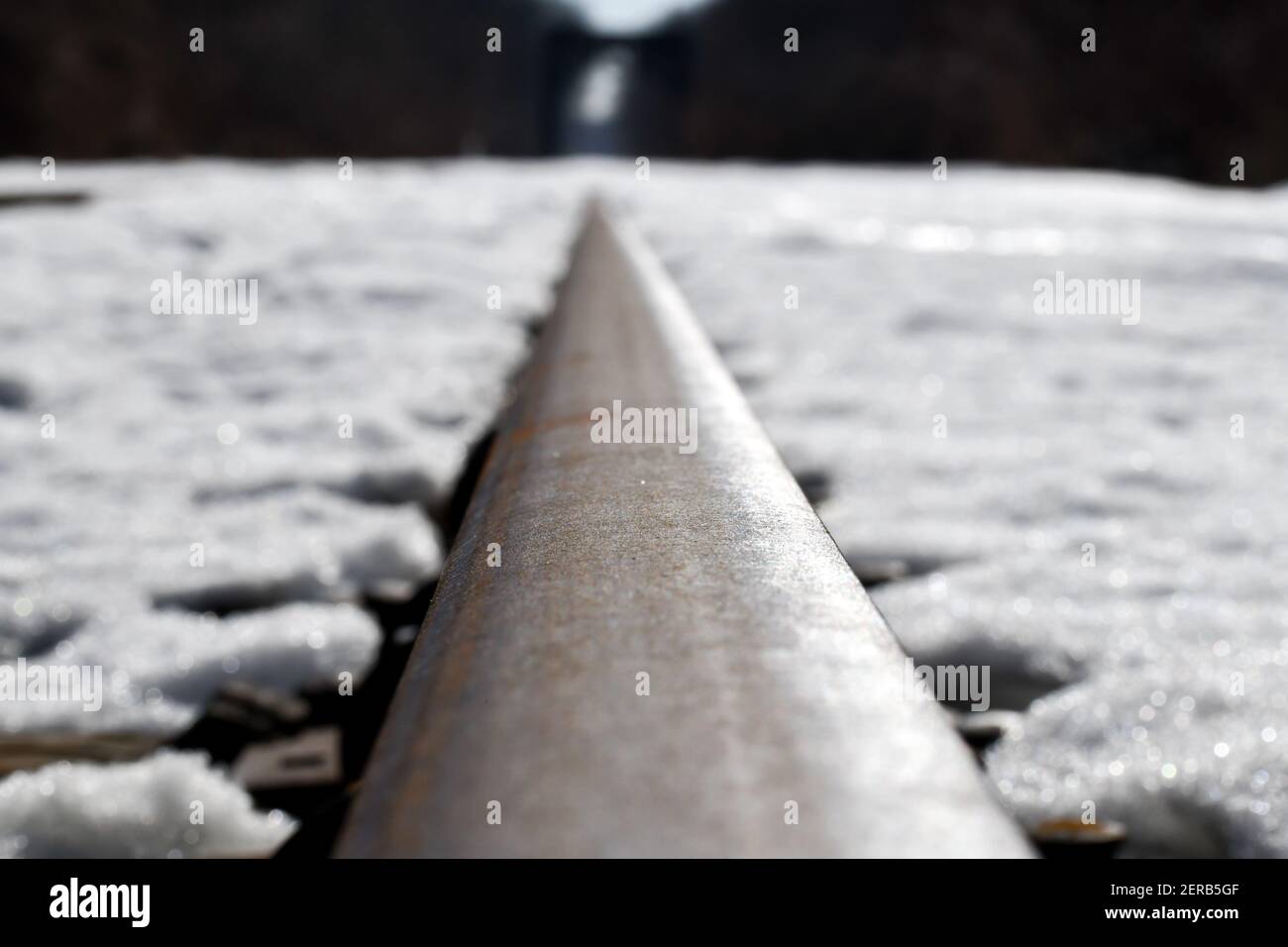 Empty railroad tracks hi-res stock photography and images - Alamy