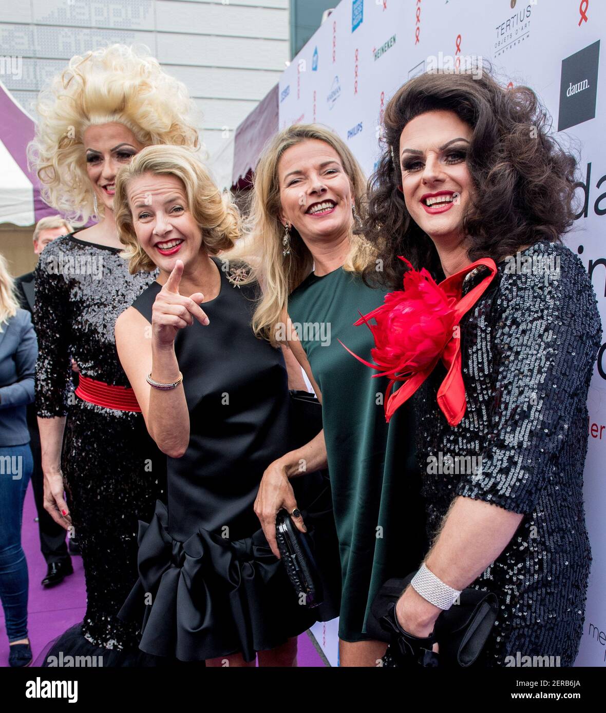 Princess Mabel and sister Nicoline Wisse Smit attending AmsterdamDiner ...