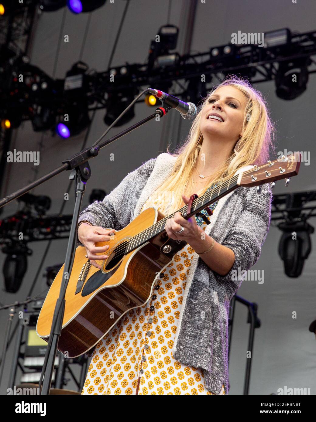 Jennifer Wayne of Runaway June during Country LakeShake Music Festival ...