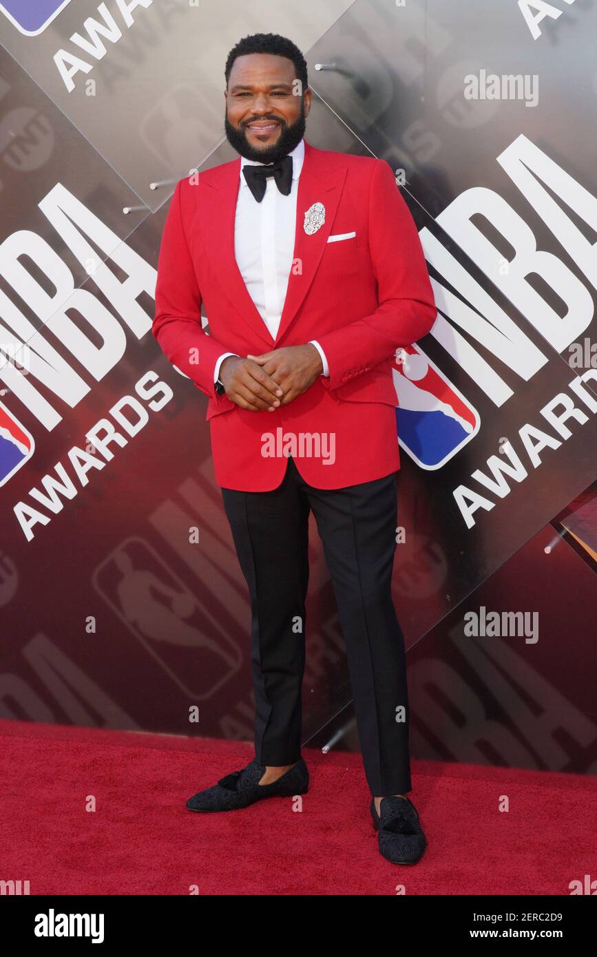 Anthony Anderson at the 2018 NBA Awards held at Barker Hangar on June ...