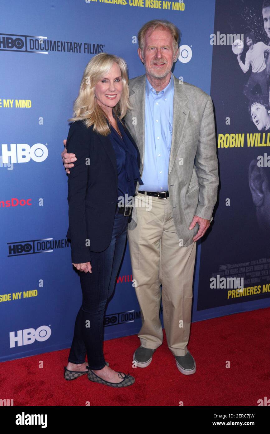 Rachelle Carson (L) and Ed Begley Jr. at the Premiere Of HBO's 'Robin ...