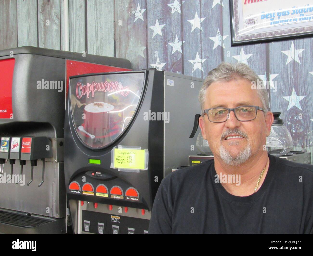 Mike Bowling, who owns convenience stories in London and Manchester, Ky ...