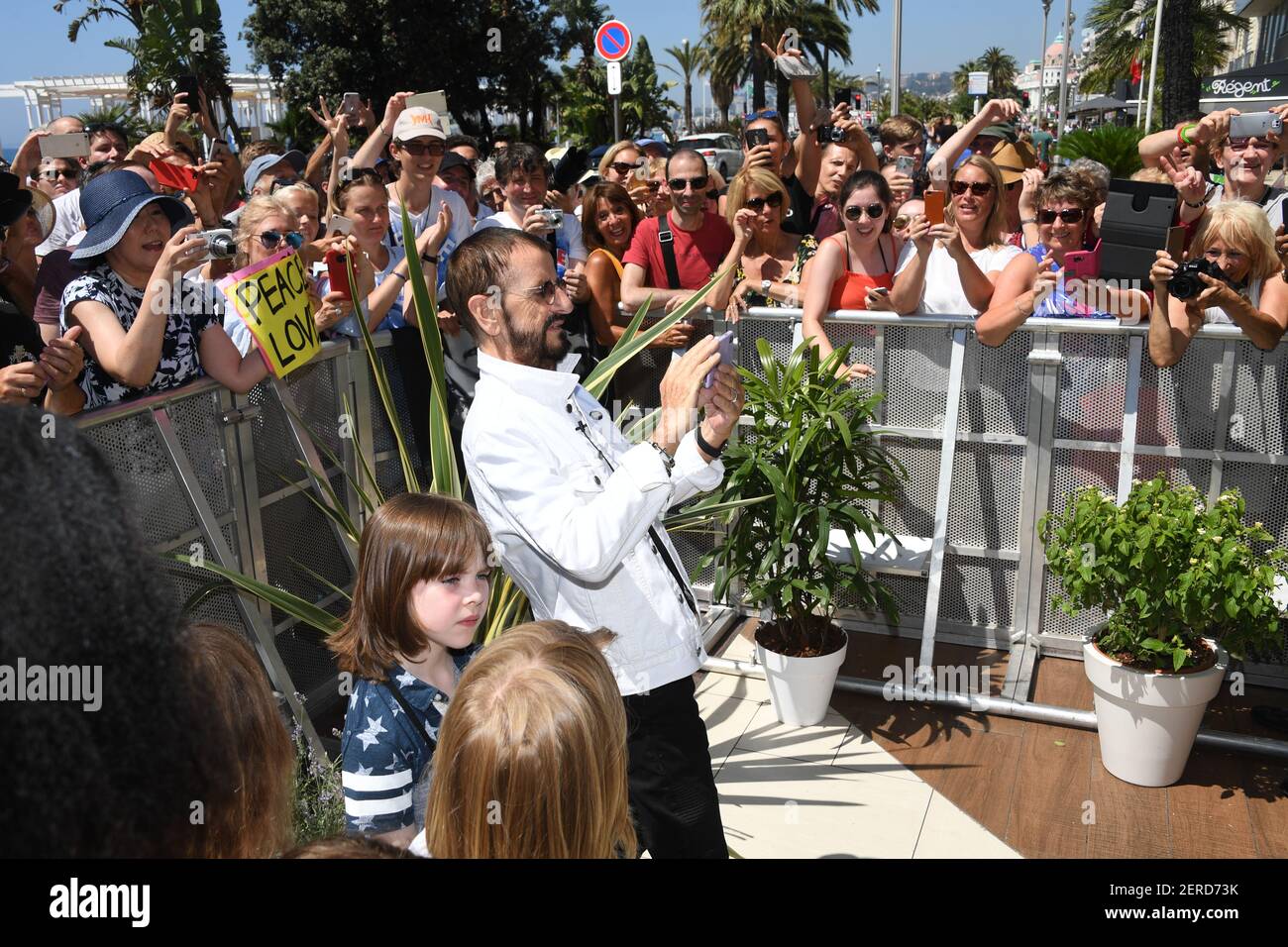 Ringo Starr vient feter son anniversaire au Hard Rock Cafe Nice ...