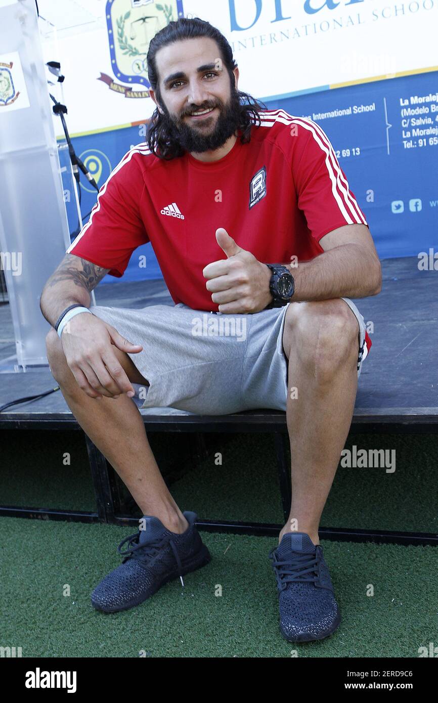 Spanish basketball player Ricky Rubio shares his knowledge of ...