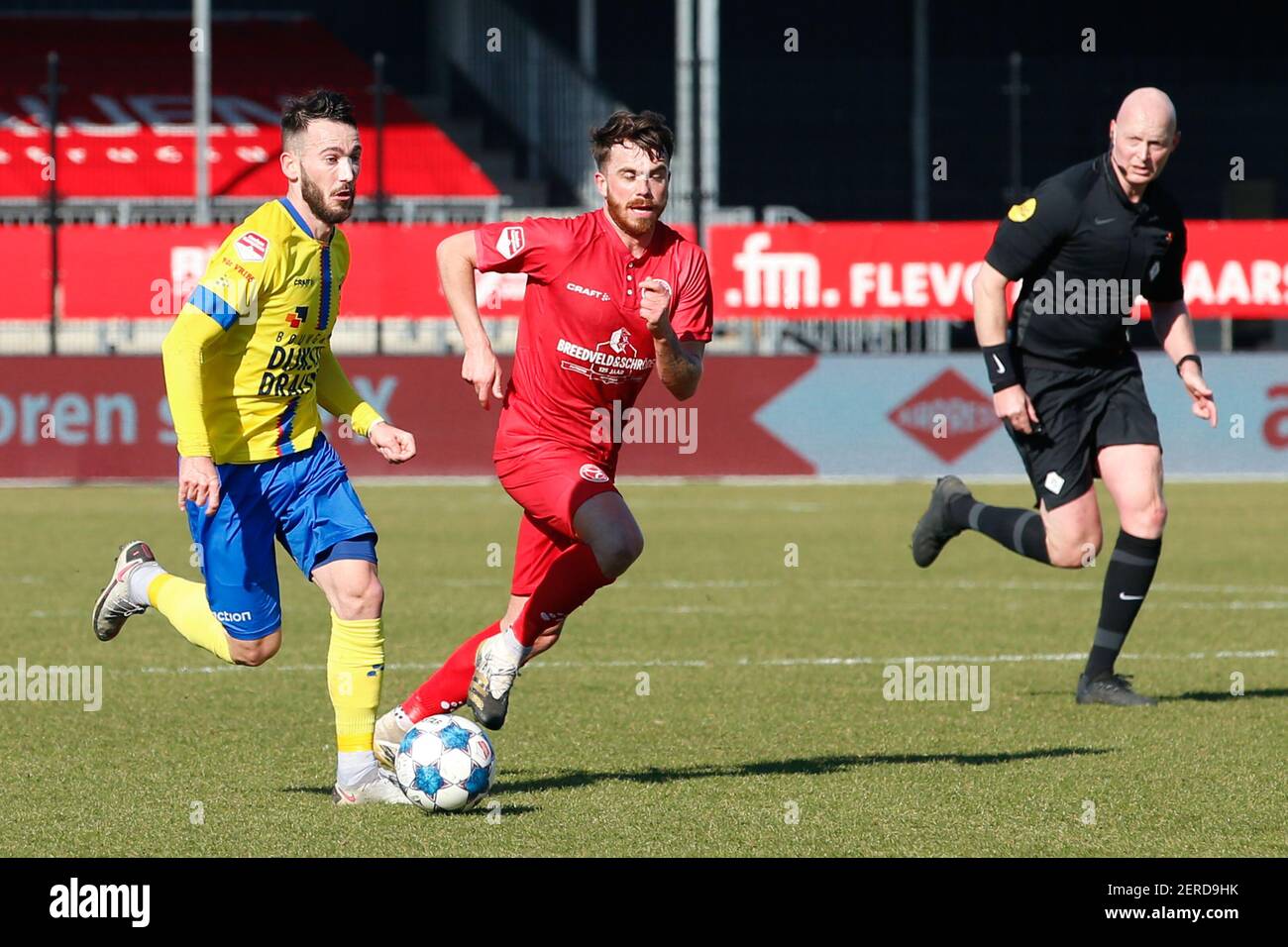 ALMERE, NETHERLANDS - FEBRUARY 28: Robin Maulun of SC Cambuur and ...