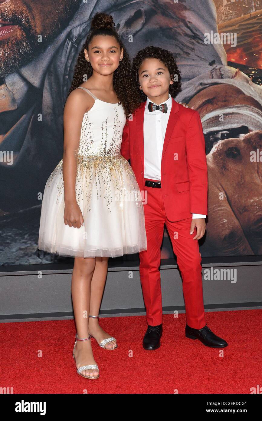(L-R) Actors McKenna Roberts and Noah Cottrell attend the "Skyscraper ...
