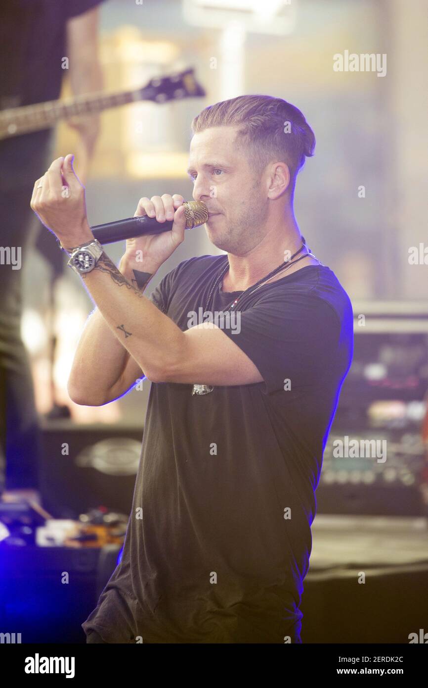 Singer and lead vocalist of One Republic Ryan Tedder. Rockband ...