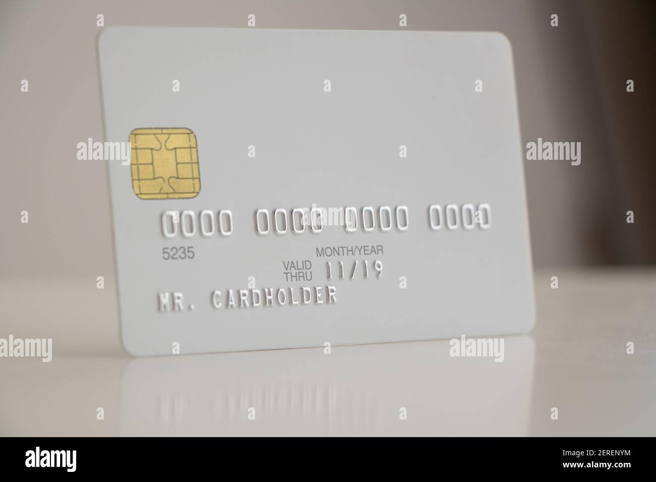 Blank bank card hi-res stock photography and images - Alamy