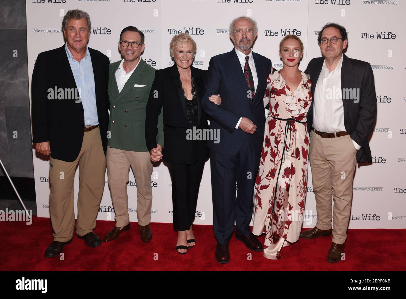 Tom Bernard, Christian Slater, Glenn Close, Jonathan Pryce, Annie ...