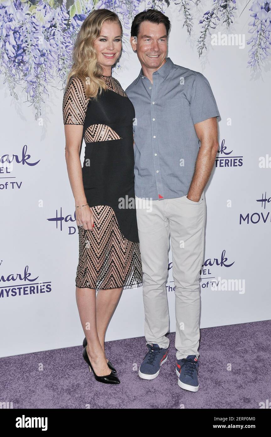 (L-R) Rebecca Romijn and Jerry O'Connell arrives at the Hallmark ...