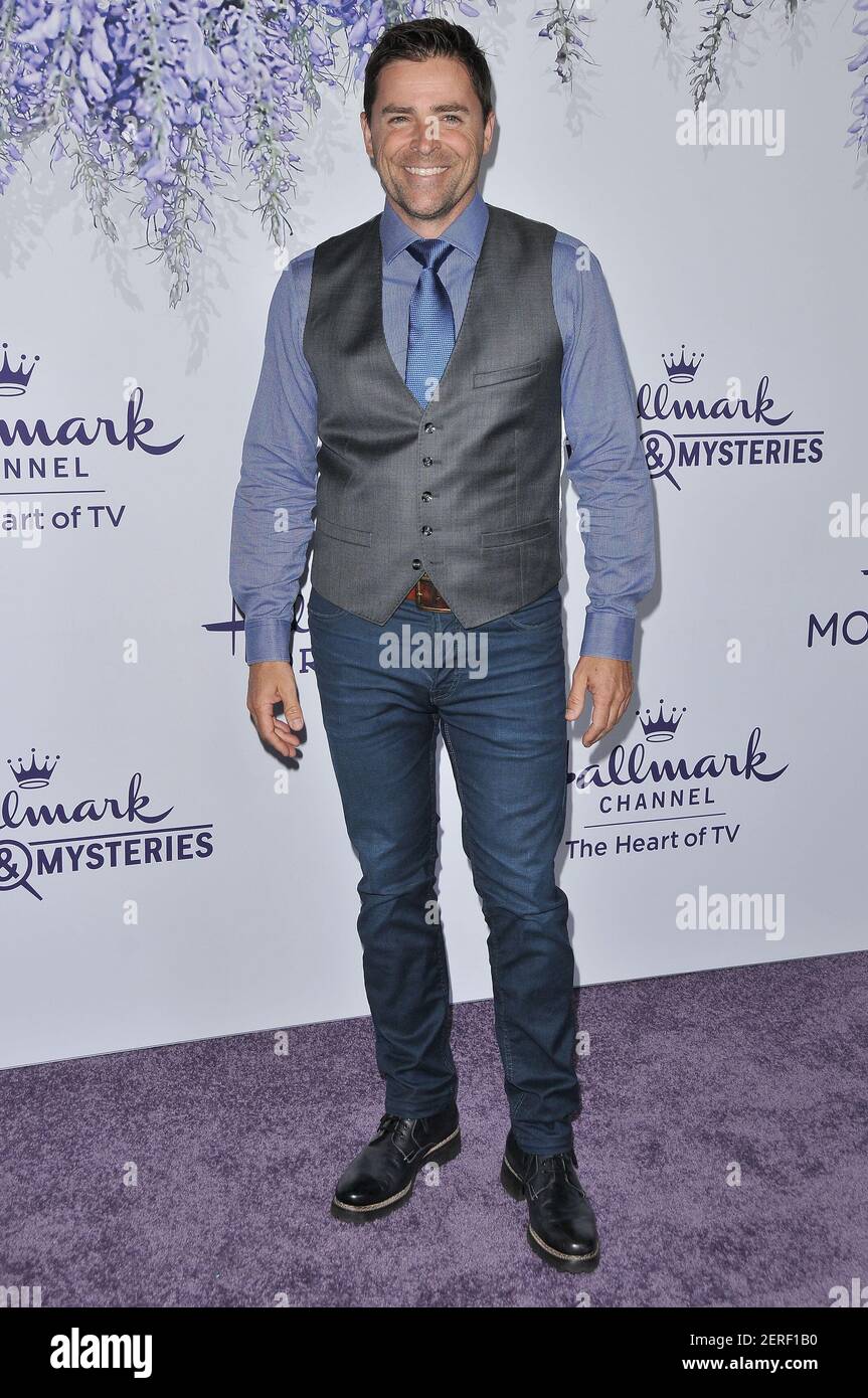Kavan Smith arrives at the Hallmark Channel and Hallmark Movies ...