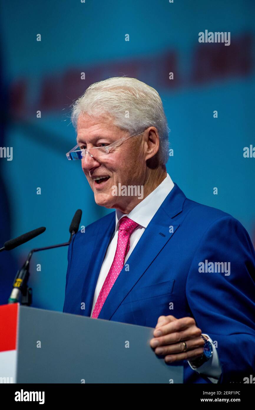 Bill Clinton during the last day of the AIDS Conference 2018 in ...