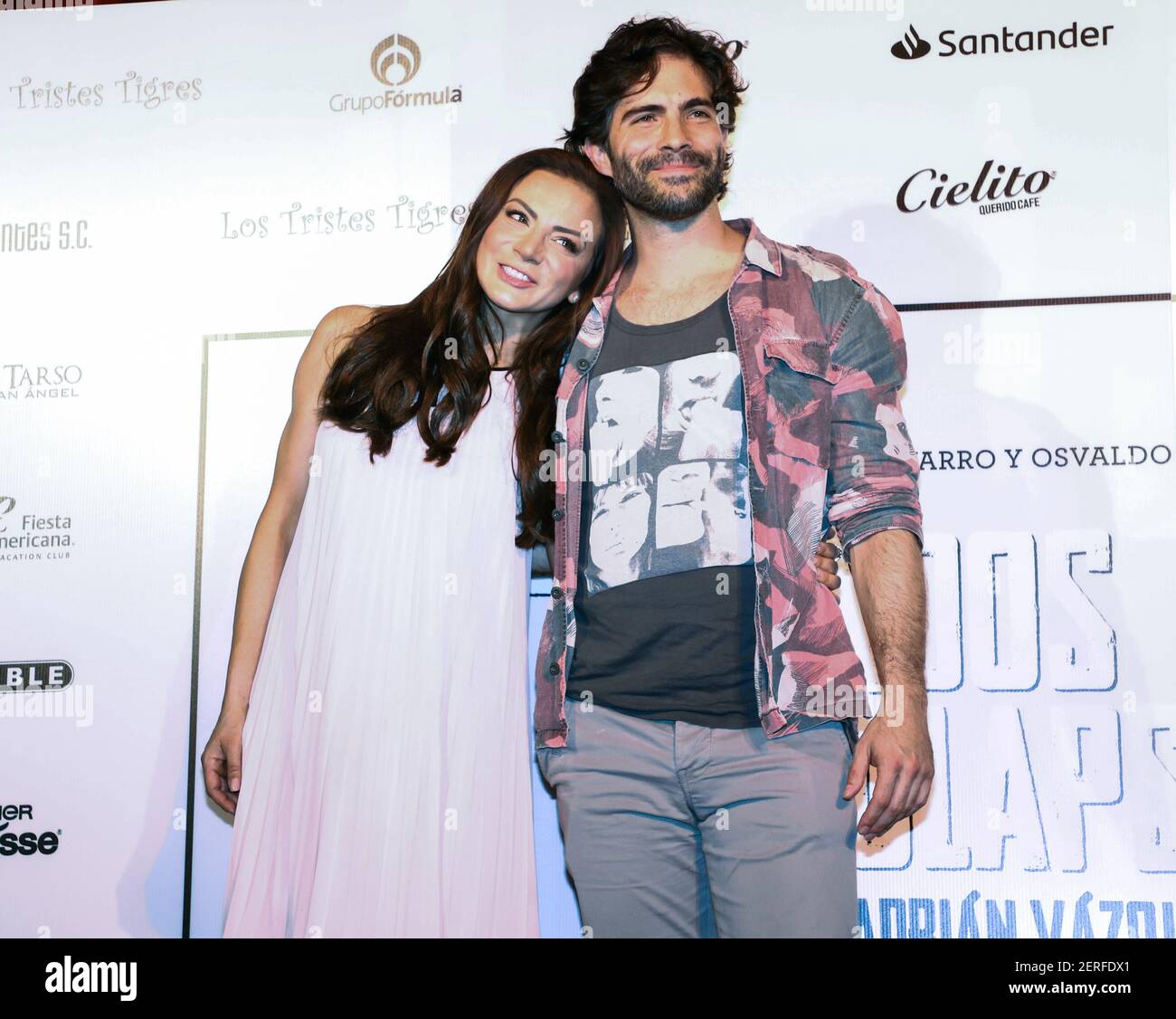 Osvaldo Benavides Y Tatiana