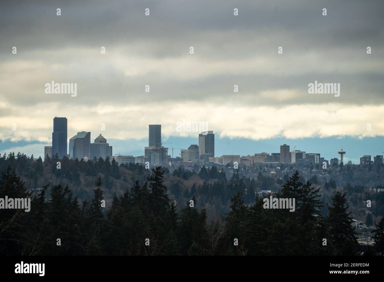 Seattle skyline view on cloudy winter day Stock Photo - Alamy