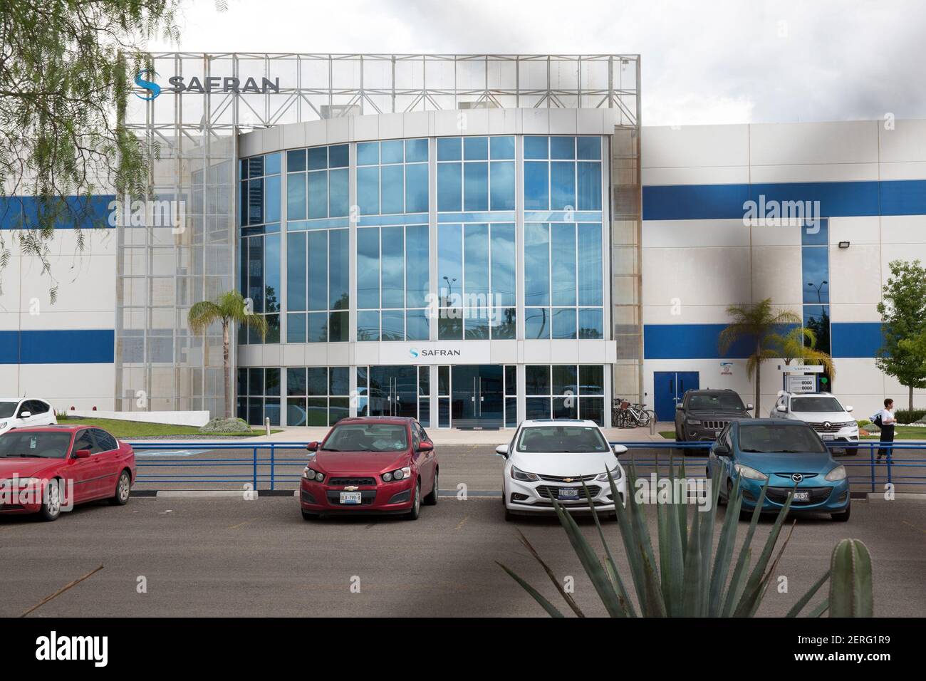 Assembly plant mexico hi-res stock photography and images - Alamy