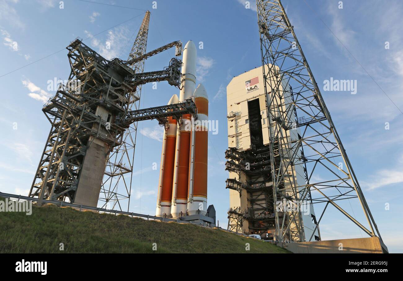 A United Launch Alliance Delta IV Heavy rocket poised on Space Launch ...