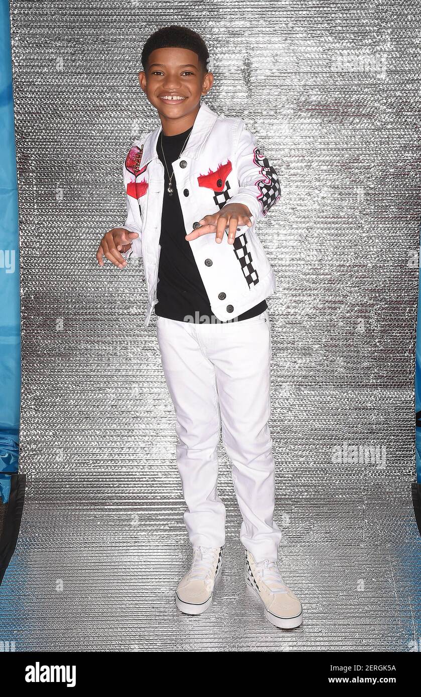 LOS ANGELES - AUGUST 12: Lonnie Chavis attends FOX's "Teen Choice 2018 ...