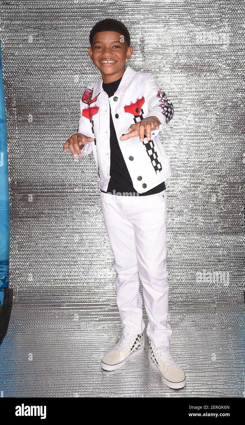 LOS ANGELES - AUGUST 12: Lonnie Chavis attends FOX's "Teen Choice 2018 ...