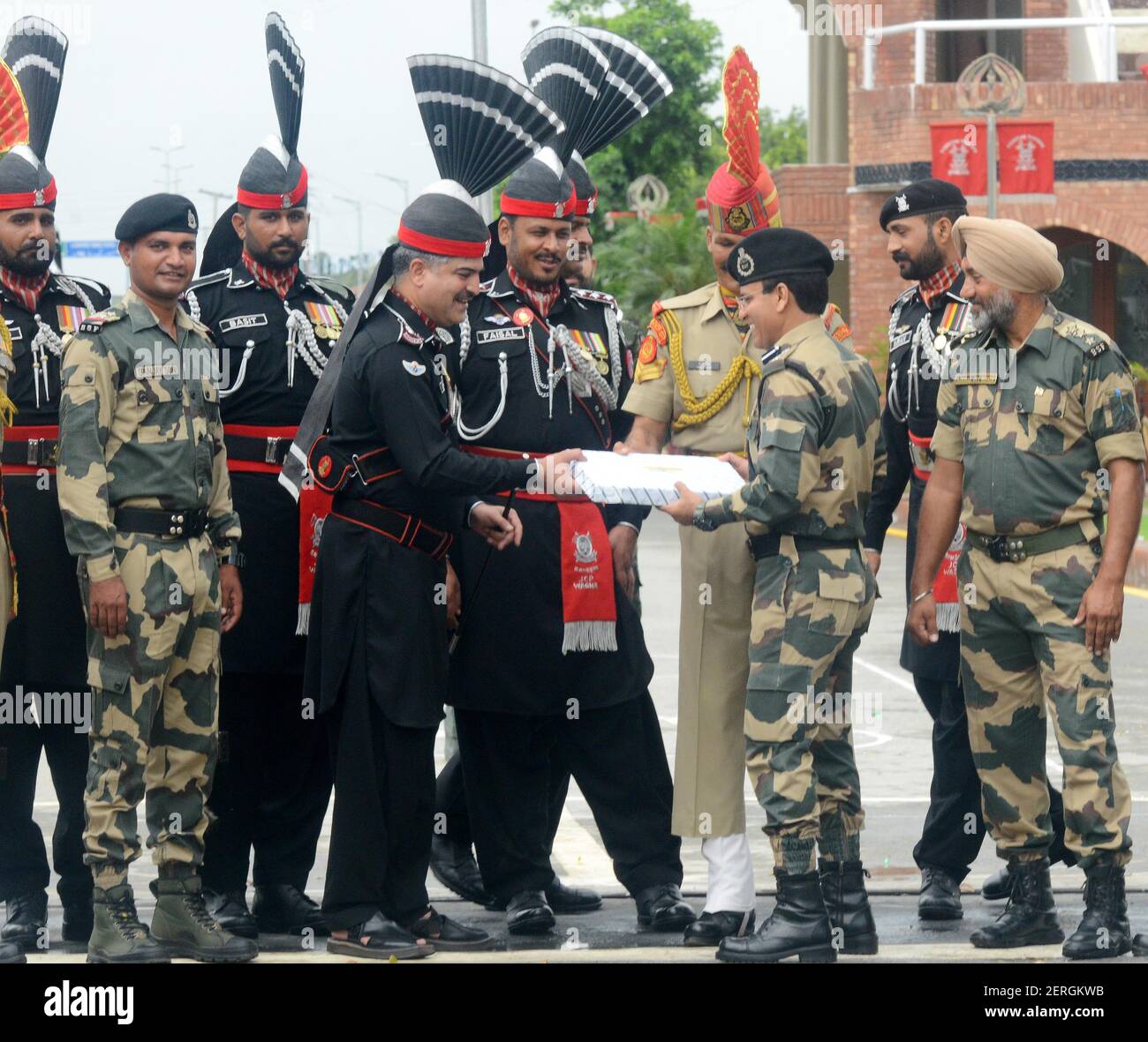 AMRITSAR, INDIA - AUGUST 14: Pakistani Wing Commander Bilal presents ...