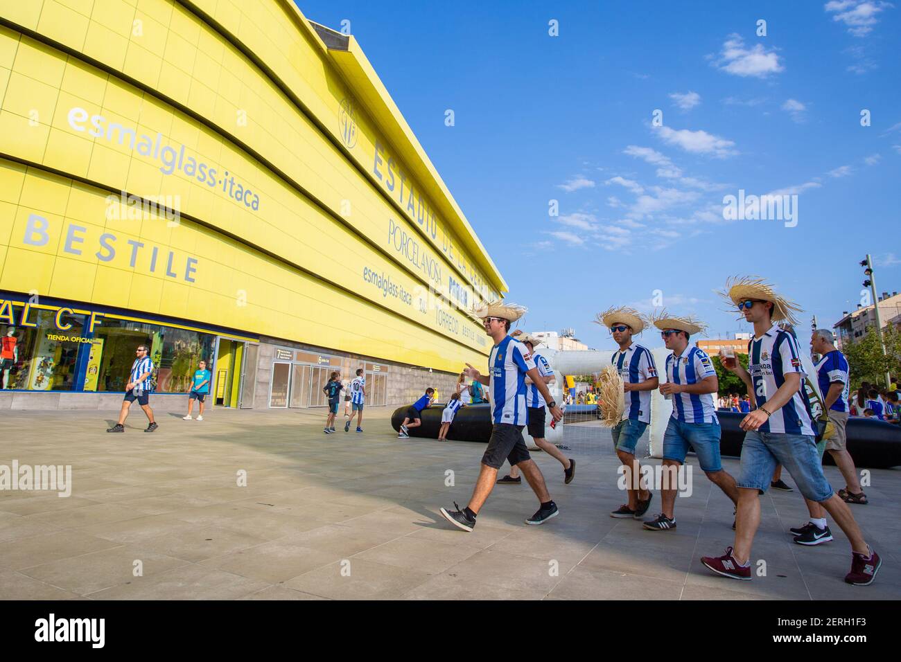 Estadio de la sociedad hi-res stock photography and images - Alamy