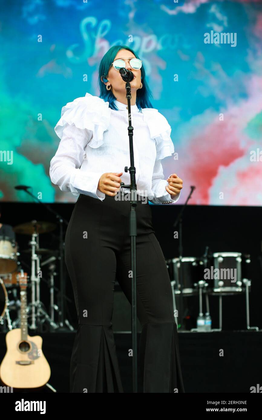 Amy Sheppard of Sheppard Preforming at Billboard Hot 100 Music Festival ...