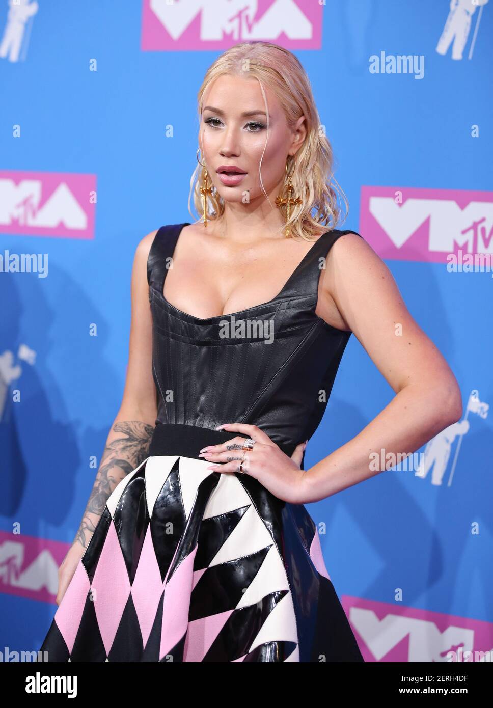 Iggy Azalea walking on the red carpet at The 2018 MTV Video Music ...
