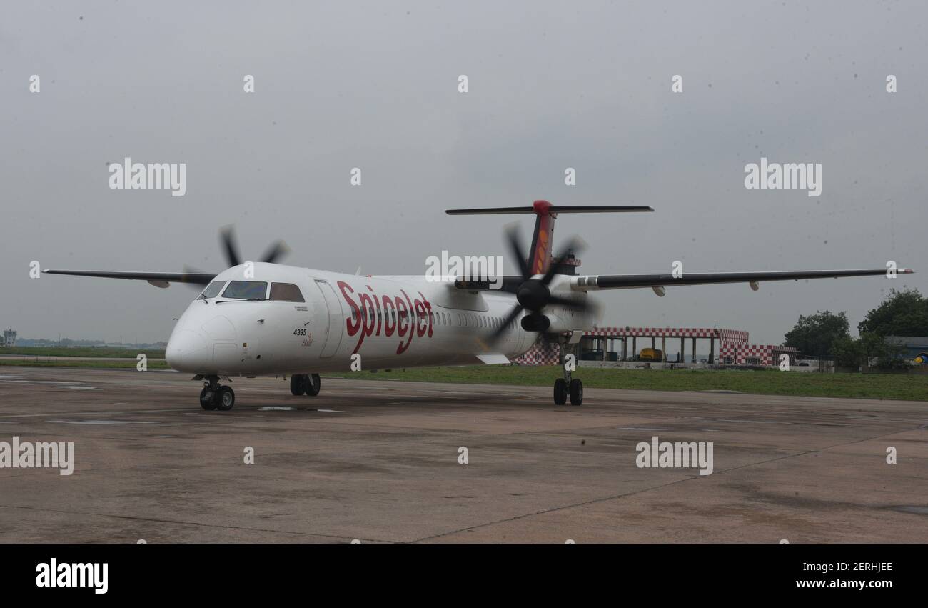 NEW DELHI, INDIA - AUGUST 27: India's first biojet fuel aircraft ...