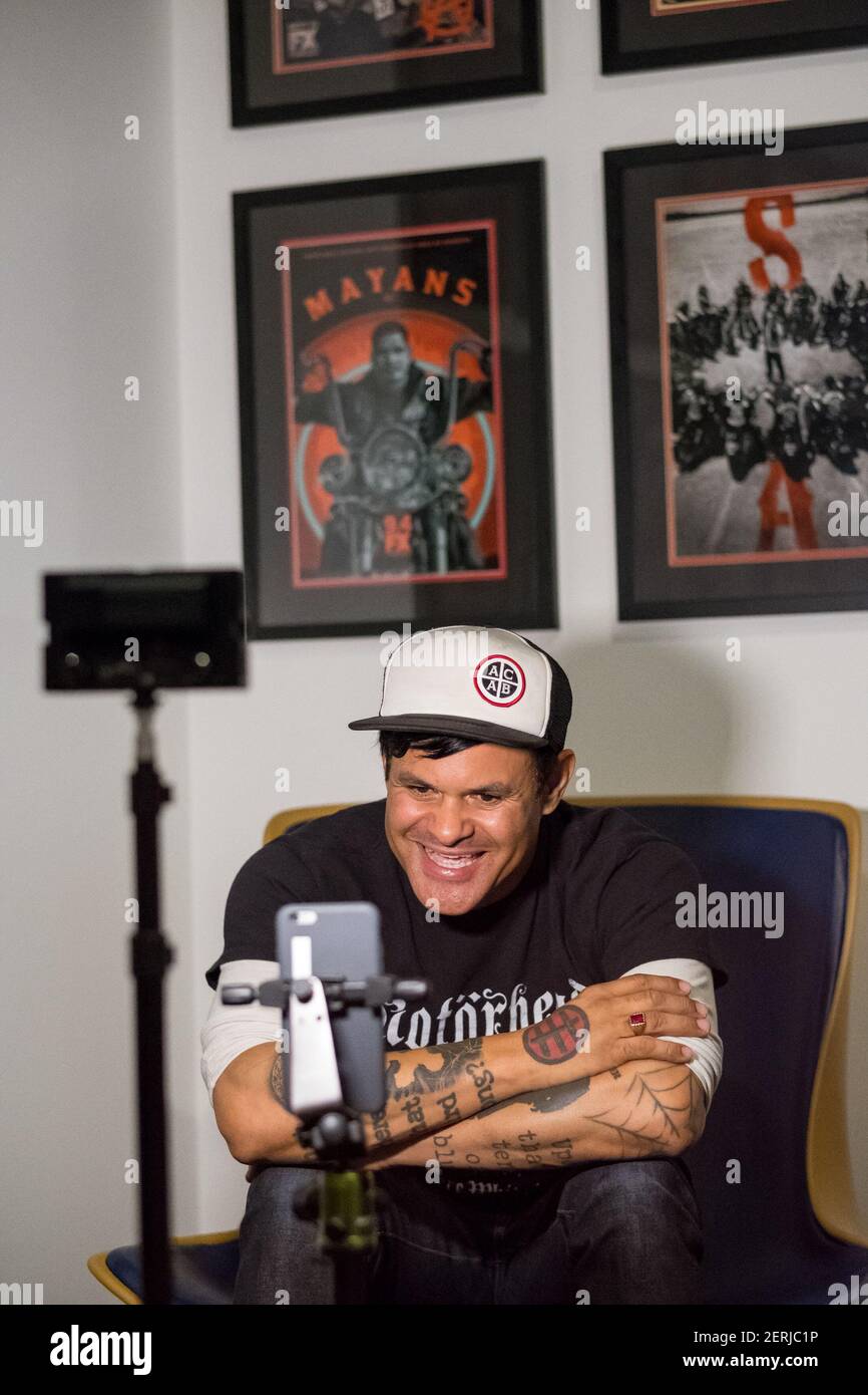 LOS ANGELES - SEPTEMBER 4: Elgin James attends a social media party for ...