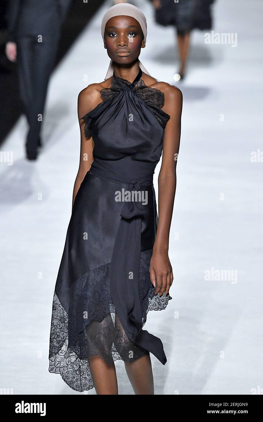 Model Imari Karanja walks on the runway during the Tom Ford Fashion ...