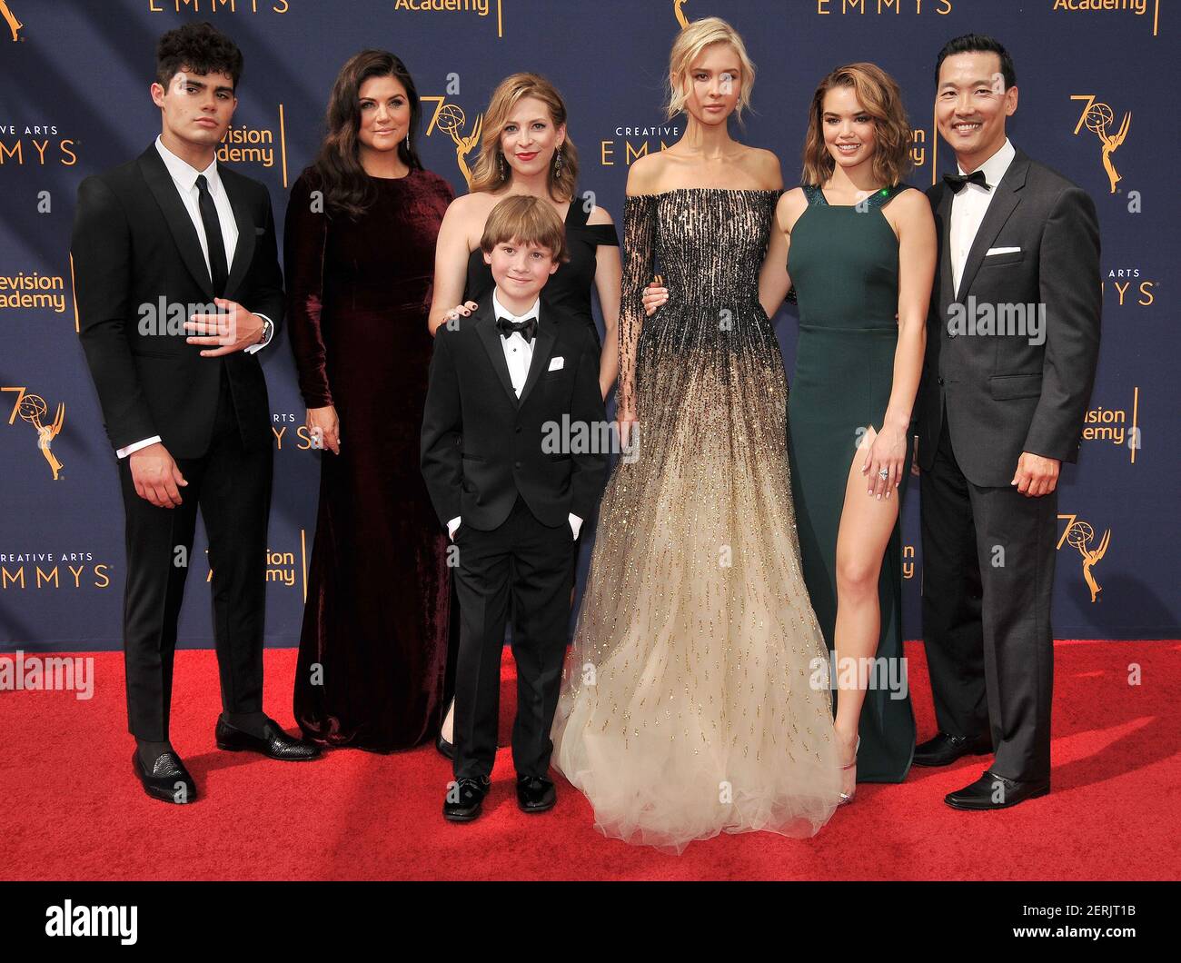 (L-R) "Alexa & Katie" Cast - Emery Kelly, Tiffani Thiessen, Finn Carr ...