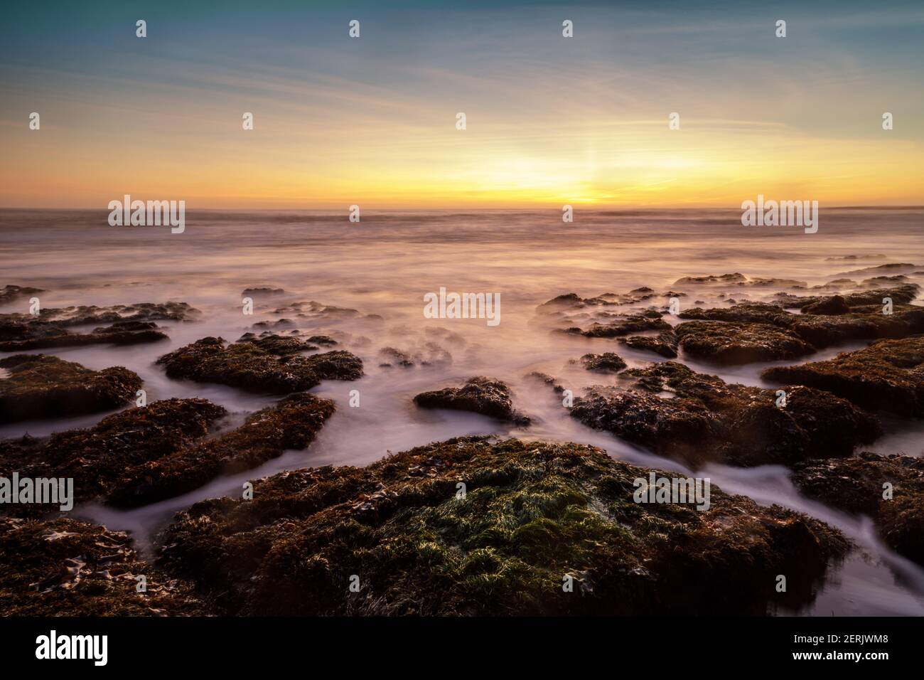 Tide pools hi-res stock photography and images - Alamy